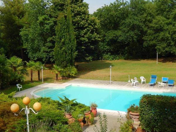 Villa Vittorio A 4km Dal Mare - Pésaro