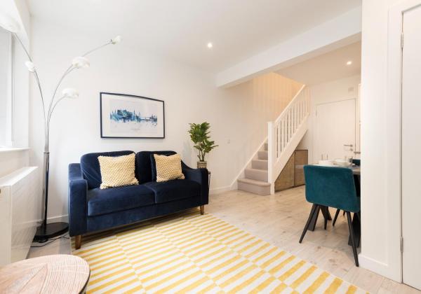 Stylish Mews House Old Town 1-br Apartment With Parking - Edinburgh