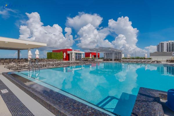 Ch Luxury Condos & Studios On The Beach - Dania Beach, FL