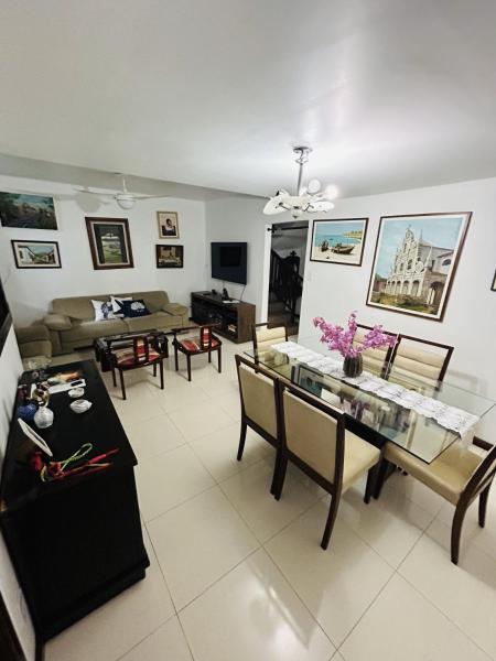 Casa 4/4(amplos), Cond. Fechado Com Piscina-150m2 - Bahía