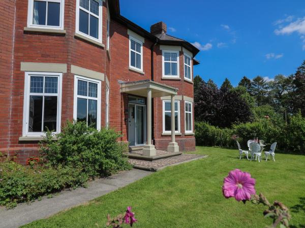 Tirallen - Llandovery