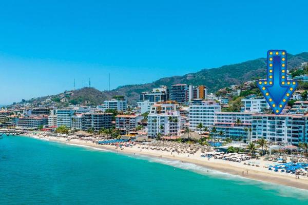 Beach Front One Bed One Bath Fabulous Views In Zona Roman - Puerto Vallarta