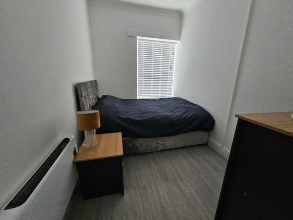 Stylish 1 Bedroom Flat Near Bridgend Town Centre - Bridgend