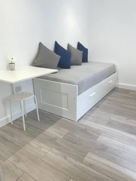 Overnighter - Basildon