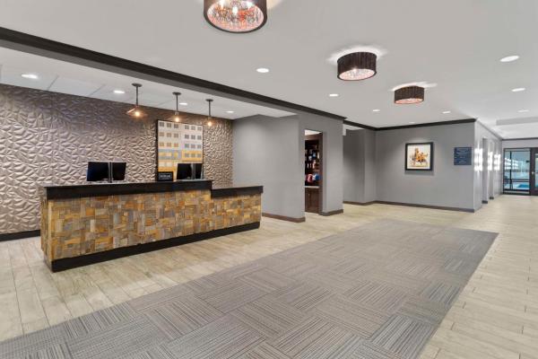 Hampton Inn & Suites Columbus Scioto Downs - Columbus
