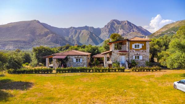 Siar The Large Villa - Qeparo