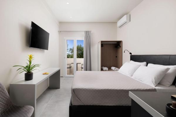 Ilios Properties - Next To Gouvia Beach - Corfu