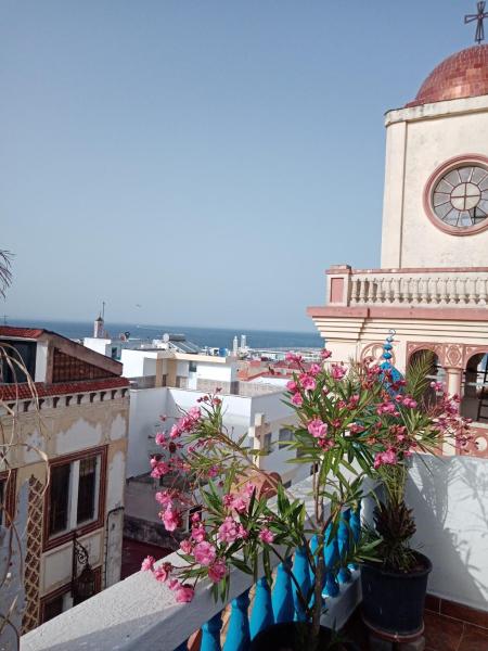 Tangier Medina Roof Top Apartment With Ocean Views - Tánger