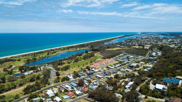 Four Sisters - Lakes Entrance