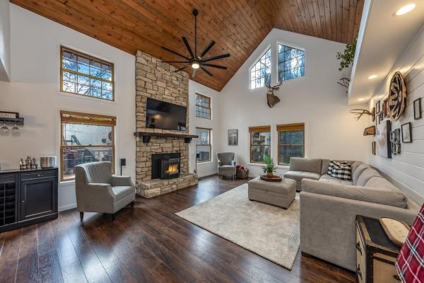 Creekside Cabin - Pup-friendly With Ac - Shaver Lake, CA