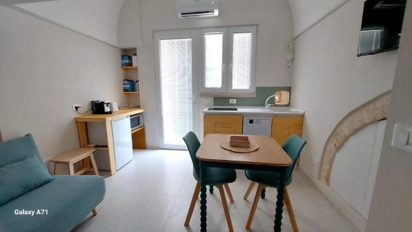 Mandorleolio Versomare - Polignano a Mare