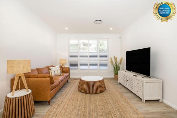 Callala Sunrise Pet Friendly 5 Mins Walk To Beach - Australia