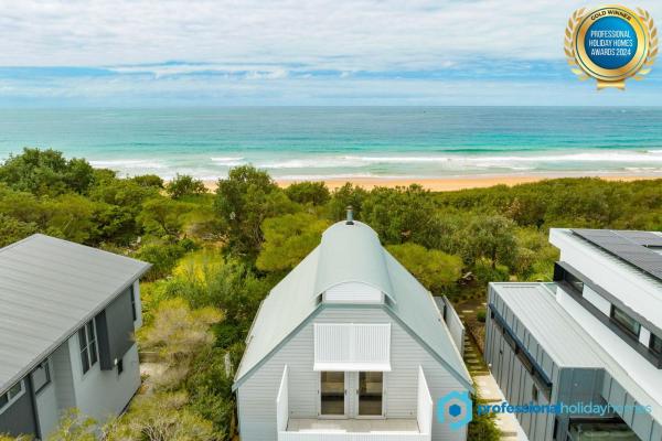 Ocean Dunes - Absolute Beachfront With Fireplace - Culburra Beach
