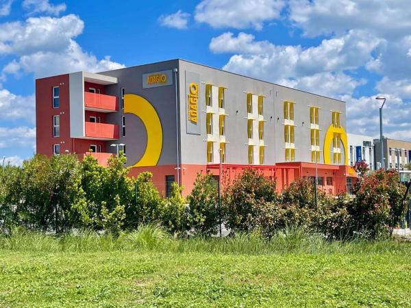 Aparthotel Adagio Access Porte De Camargue - Mouriès