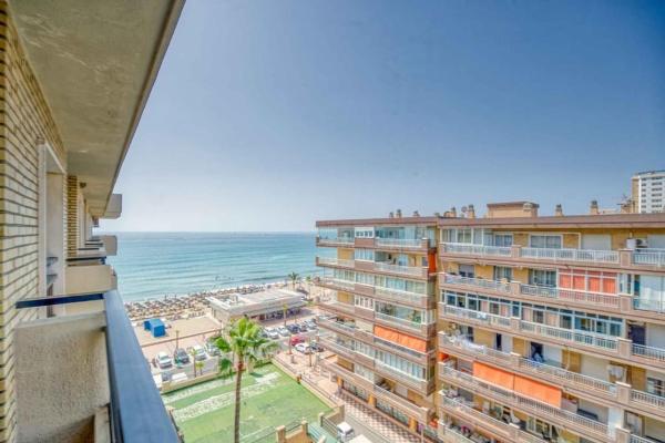 118 - Modern Beachfront Apartment - Fuengirola