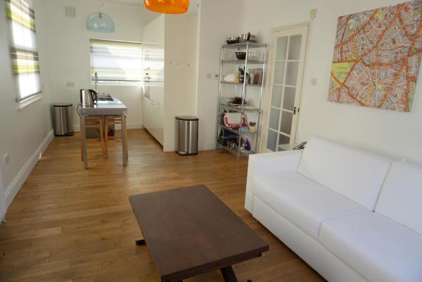 Landor Road London Apartment - Epsom