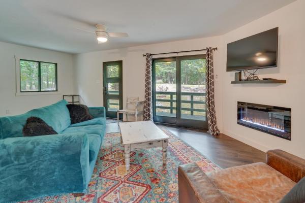 18 Mi To Grand Caverns Cabin With Balcony! - Harrisonburg, VA