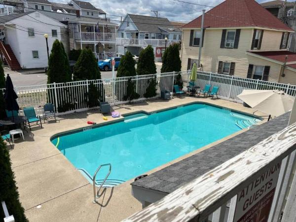 Poolside Apartment 1 - Hampton Beach, NH