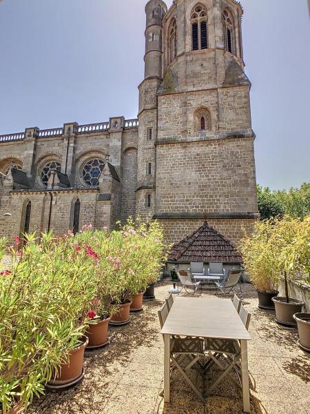 Apartment La Terasse - ibis Carcassonne Est la Cité