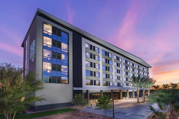 Ac Hotel By Marriott Scottsdale North - Phoenix, AZ