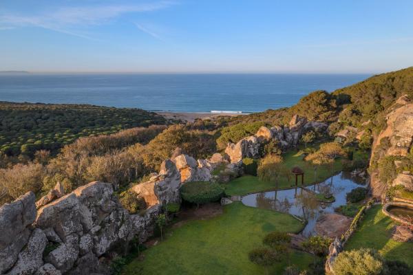 Love Garden - Zahara de los Atunes