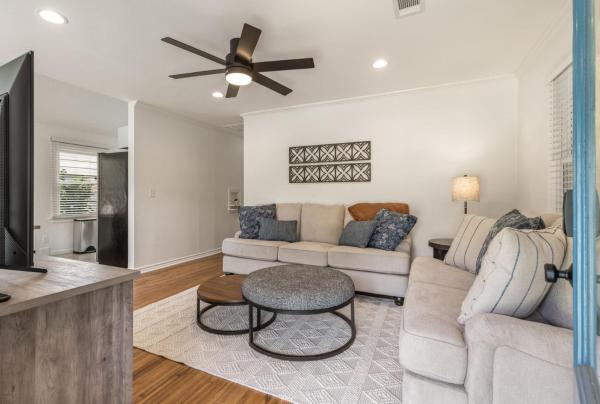 Modernnest-ks Bed| Fire Pit• Near Tu•expo•downtown - Tulsa, OK