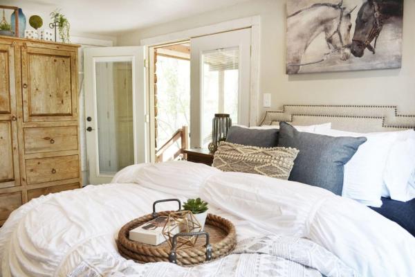 Midtown Ruidoso Cabin | Walk To Shops + Hot Tub - Ruidoso, NM