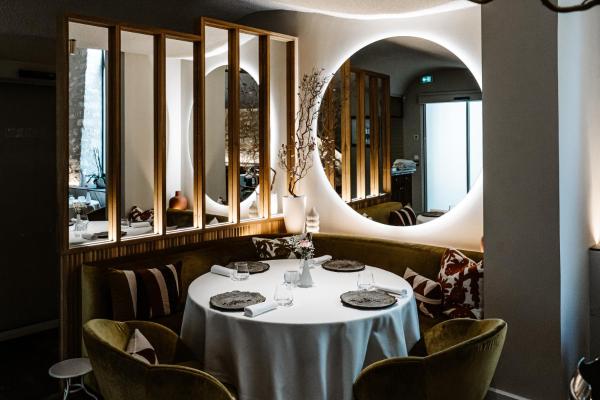 Auberge De Saint-rémy - Restaurant Gastronomique ÉToilé Fj - Saint-Rémy-de-Provence