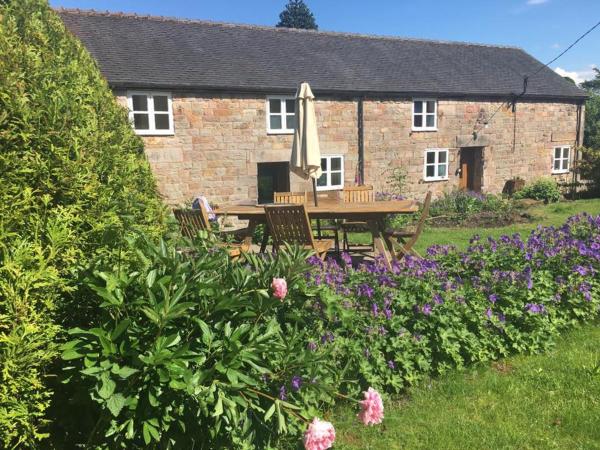 5 Bedroom Cottage In Rural Staffordshire - Stoke-on-Trent