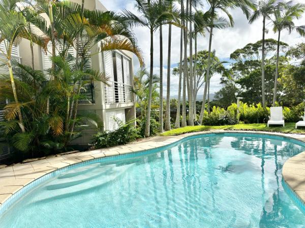 Oasis Rooftop Spa Apartment - Noosa
