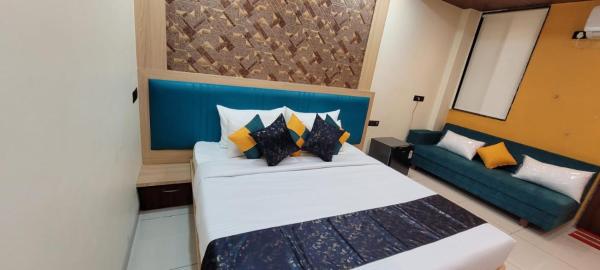 Hotel Sol - Indore