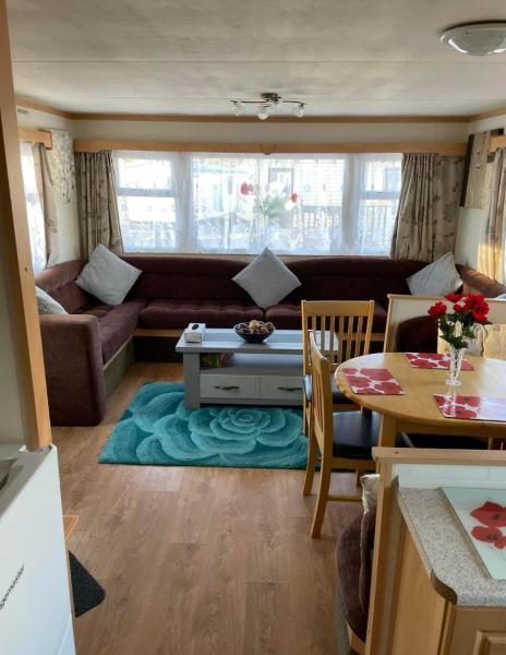 Lovley 3 Bedroom Static Caravan In Clarach Bay - Borth