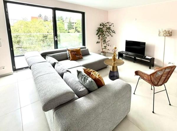 Luxembourg Kirchberg Two Bedroom Apartment City Center-parking - Luxemburg