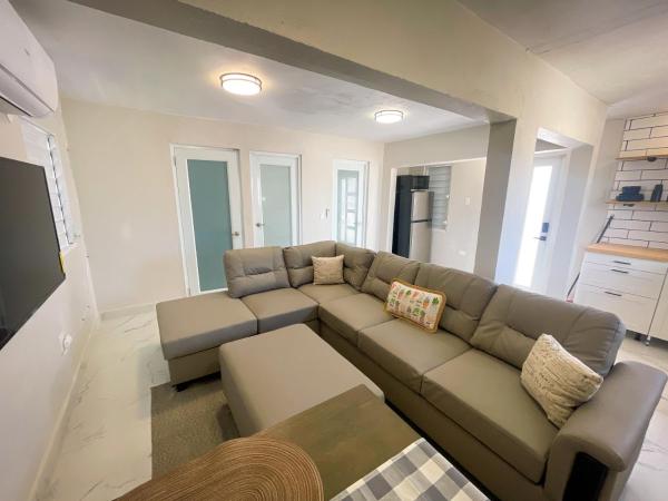 Perfect Group Retreat For 10 Near Beach & Airport - Puerto Rico