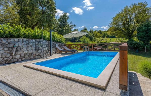 Stunning Home In Lukovdol With Sauna - Croatia