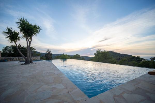 Can Pla Roig Con Vistas Al Mar Y La Puesta De Sol - Île de Ibiza