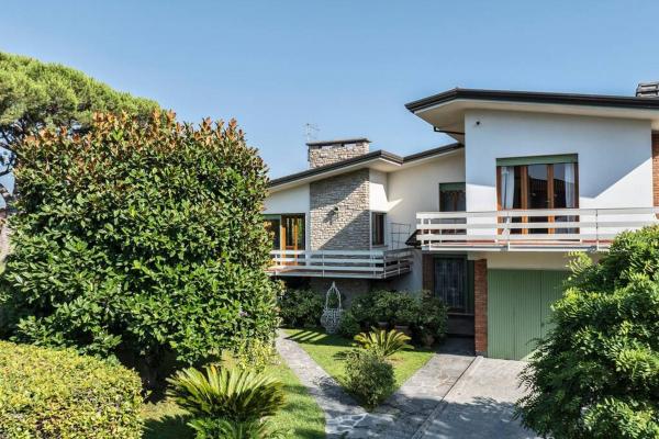 Golden Luxe - Quiete Villa,exclusive Garden In Forte Dei Marmi - Massa
