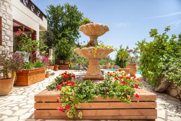 Arapaki Secret Garden, Ground Floor Deluxe Suite, Private Pool, Sauna, Sea View - Lefkada