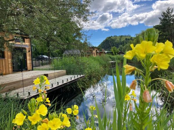 Two Tiny Houses - Piatra Neamț