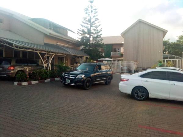 Diamond Lane Hotel - Abuya