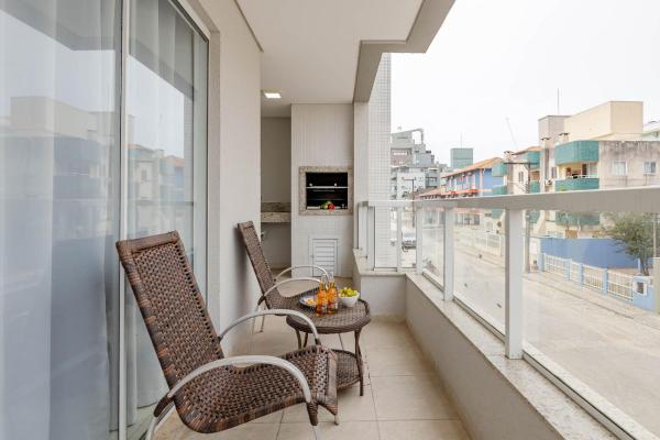 Excelente Apartamento A 2 Minutos Da Praia De Bombas - Pôrto Belo