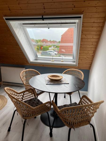 Nessmersiel, Ferienwohnung Mit Balkon In Deichnähe, Wallbox, Renoviert - Baltrum