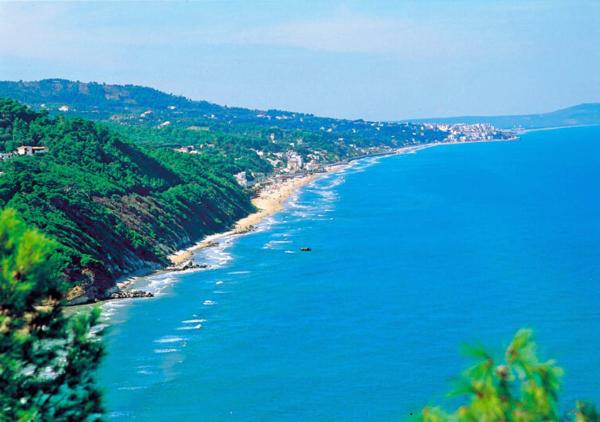 Happy Camp Mobile Homes In Camping Villaggio Internazionale - Rodi Garganico