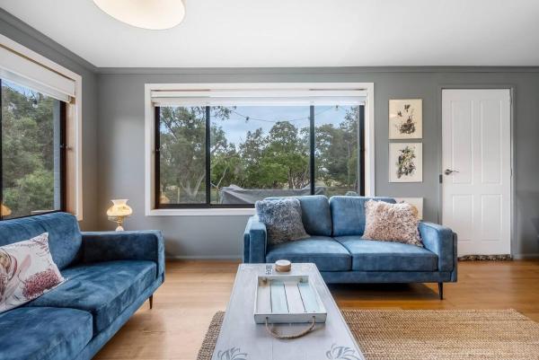 Peaceful Beachside Home - Bruny Island