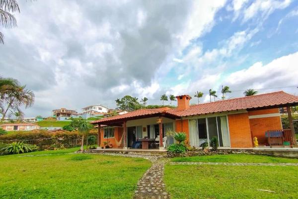 Acogedora Casa Campestre De Ensueño - Pereira, Colombia