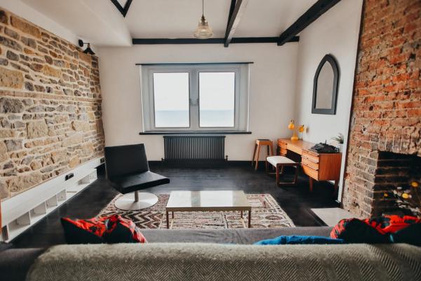 Welcome To The Pier Loft! - Hastings