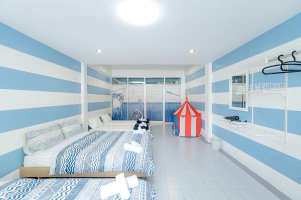 Trisisters Home, Near Leegarden - Thailand