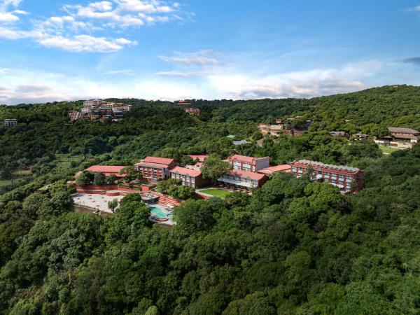 Fountain, Mahabaleshwar - Ihcl Seleqtions - Mahabaleshwar