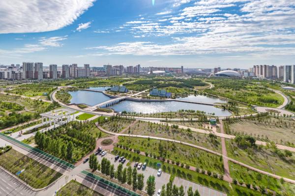Отель у Ботанического Сада, в самом центре - Astana