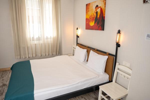 Hot Budget Ortakoy - Beylerbeyi